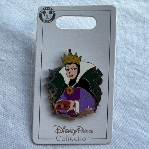 Disney | Accessories | Nwt Disney Evil Queen Holding Box Pin | Poshmark